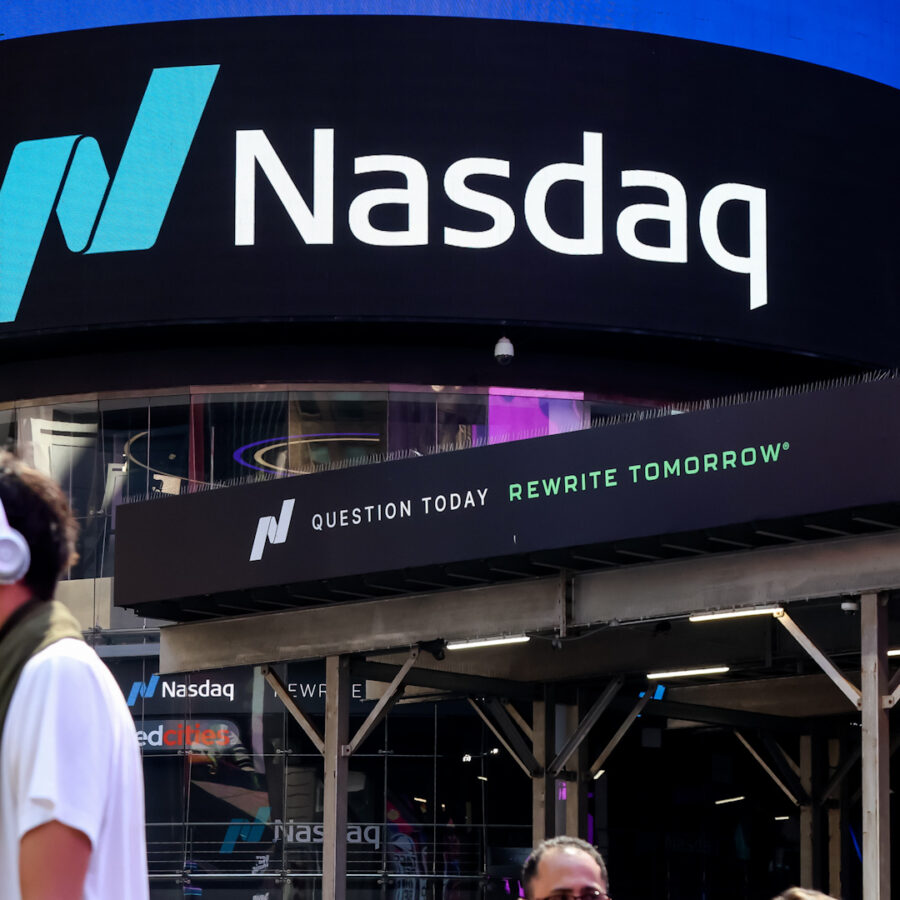 Nasdaq 100 Pre-Market LIVE: Tesla Slides, Robinhood Dips, Plug Power ...